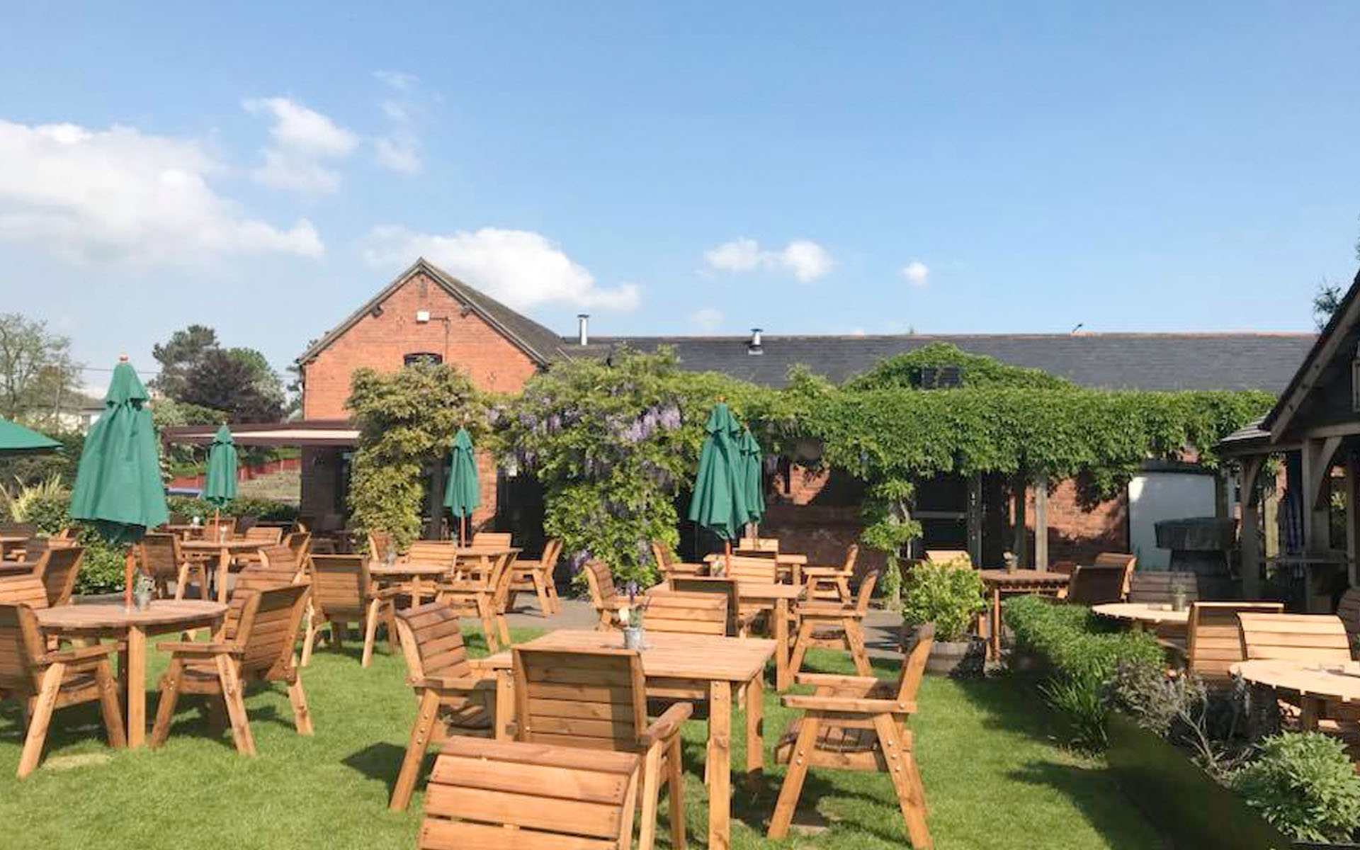 Home - Country Pub & Restaurant near Chester - The Chester Fields
